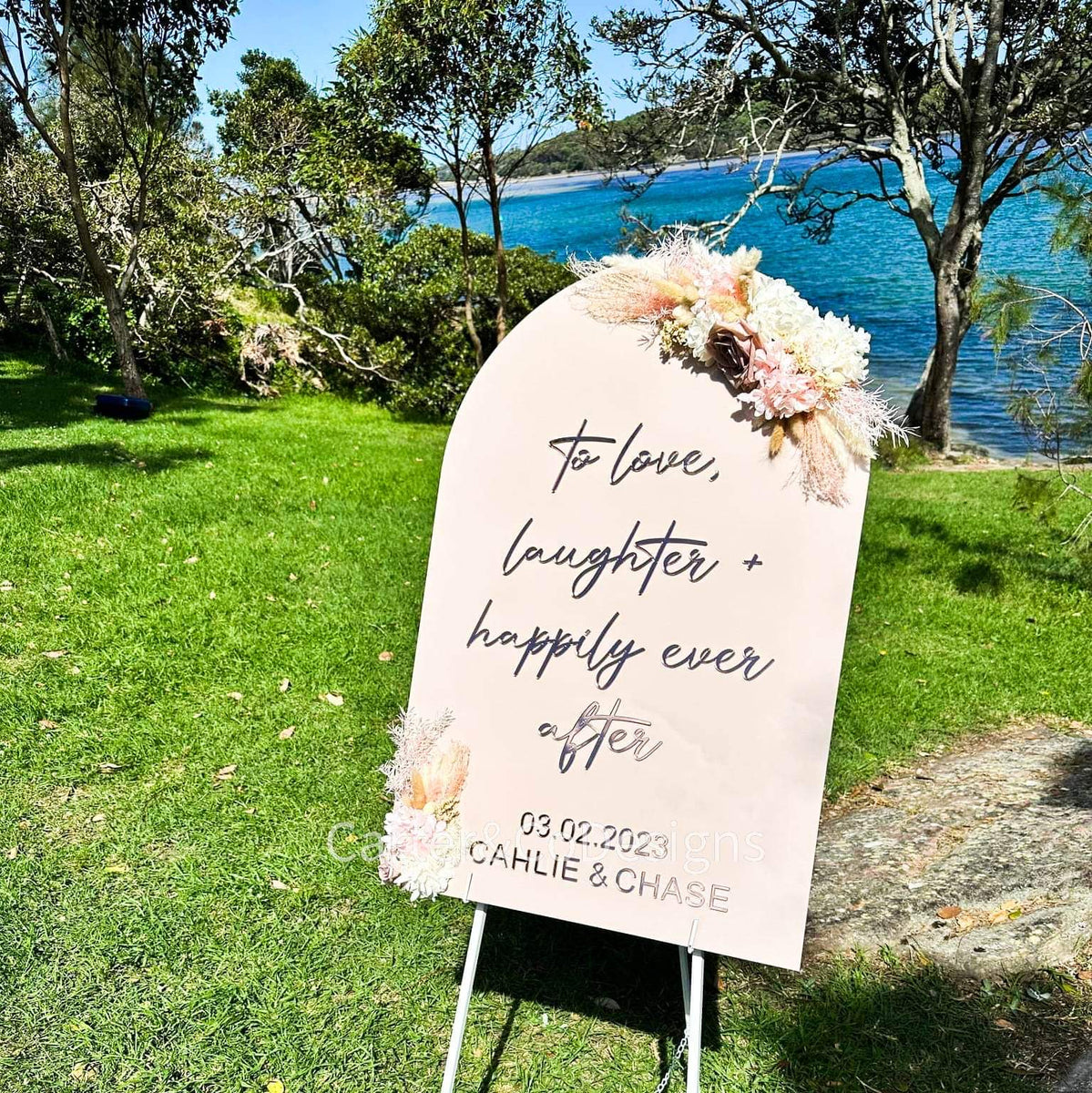 Acrylic Wedding Signs with Dried Florals – Carter Co Designs
